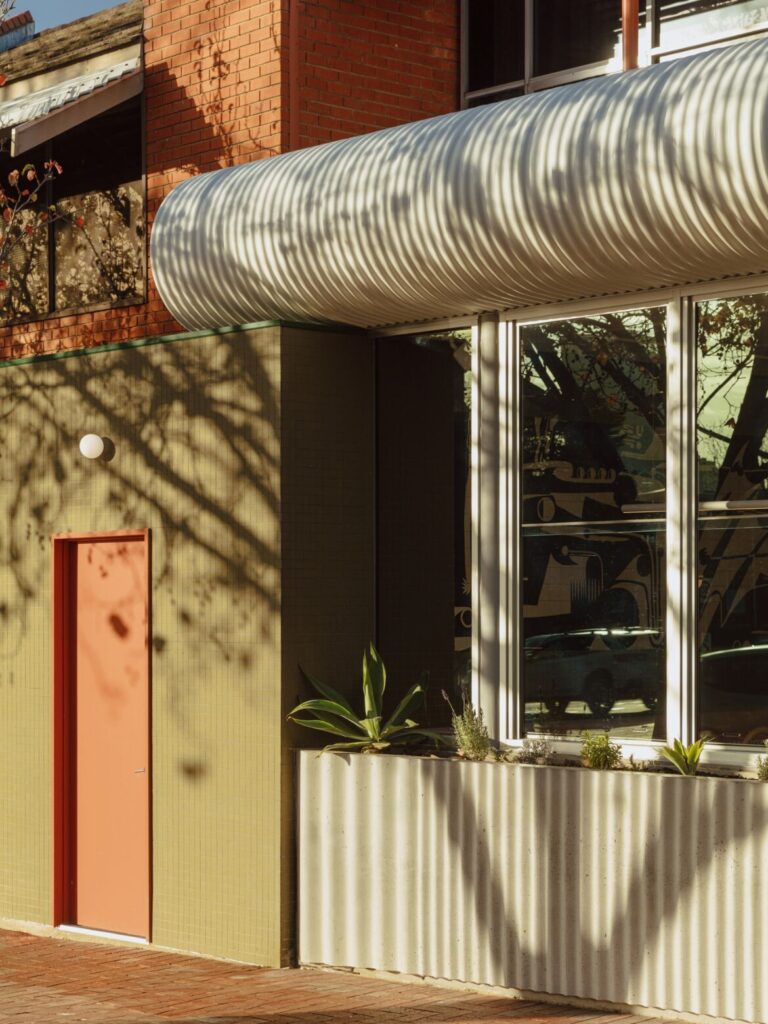 Sofia Bistro - Sans-Arc Studio | IndesignLive