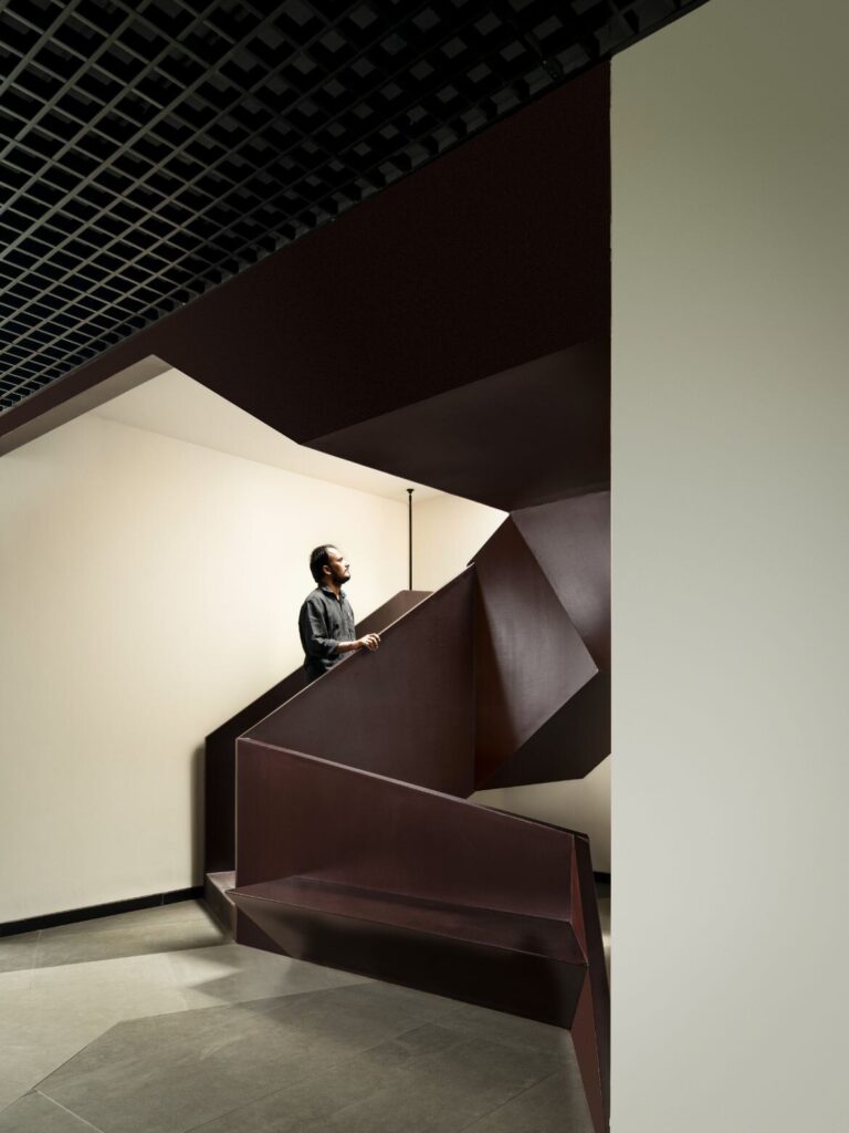 Ironside - Workspace | IndesignLive