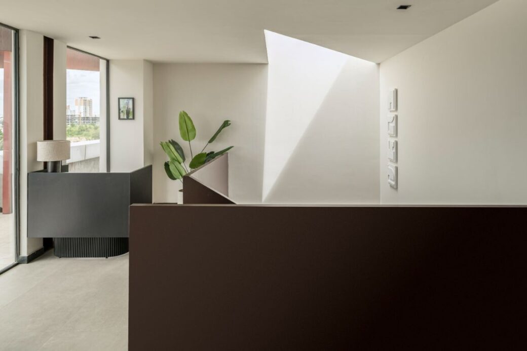 Ironside - Workspace | IndesignLive