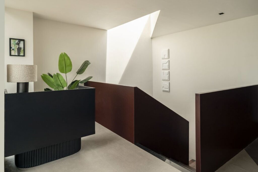 Ironside - Workspace | IndesignLive