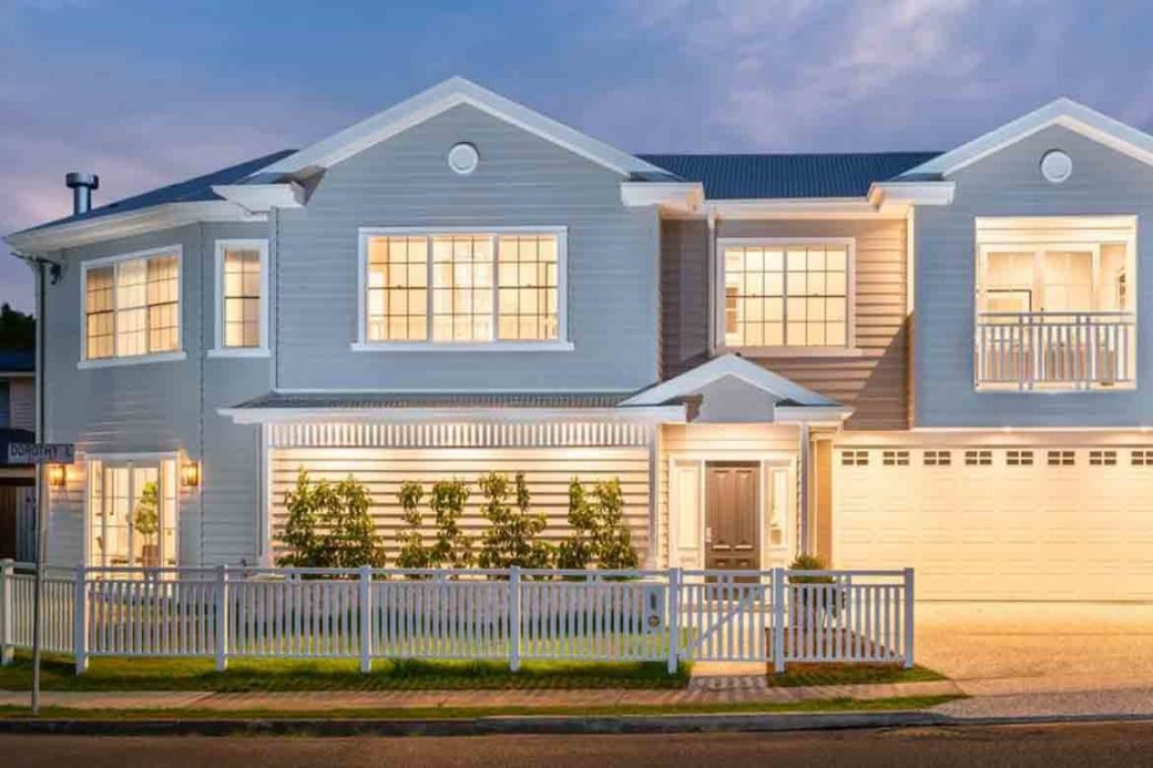 Corner Block House Design: 6 Plans for Building on a Corner Lot