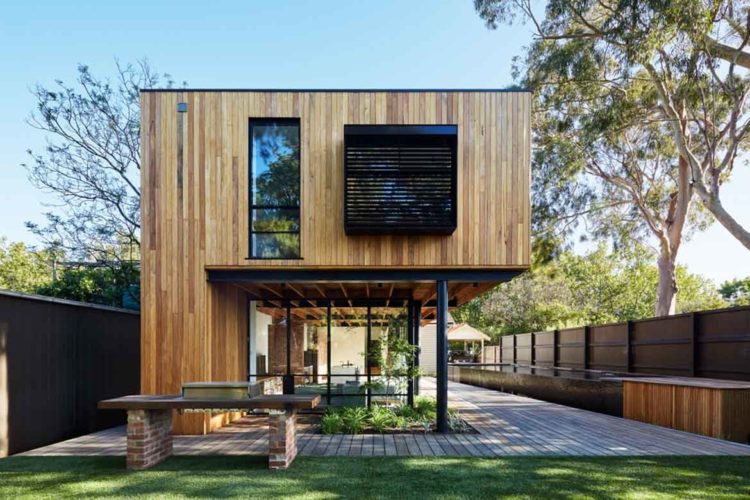 Shiplap Cladding: 5 Best Options for External, Internal, Vertical & All ...