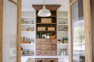 10 Best Butler's Pantry Ideas, Layouts & Designs