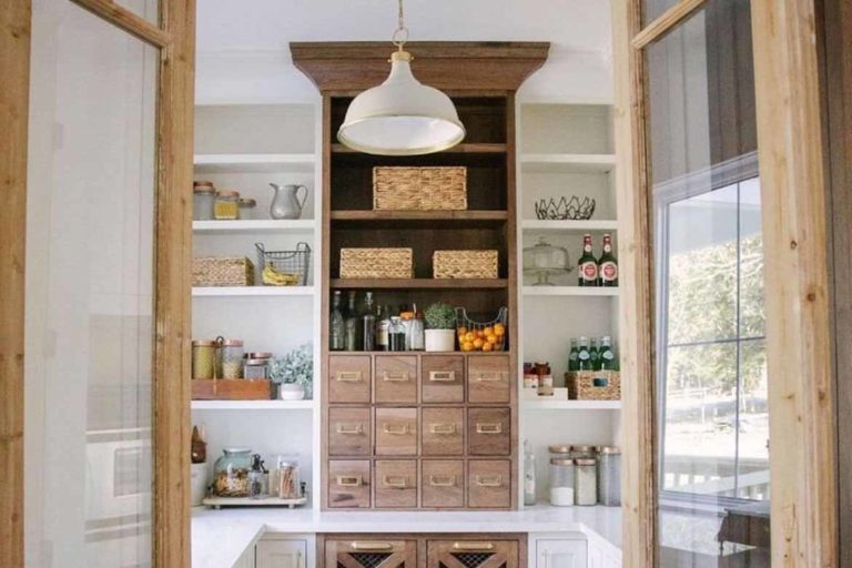 10 Best Butler's Pantry Ideas, Layouts & Designs
