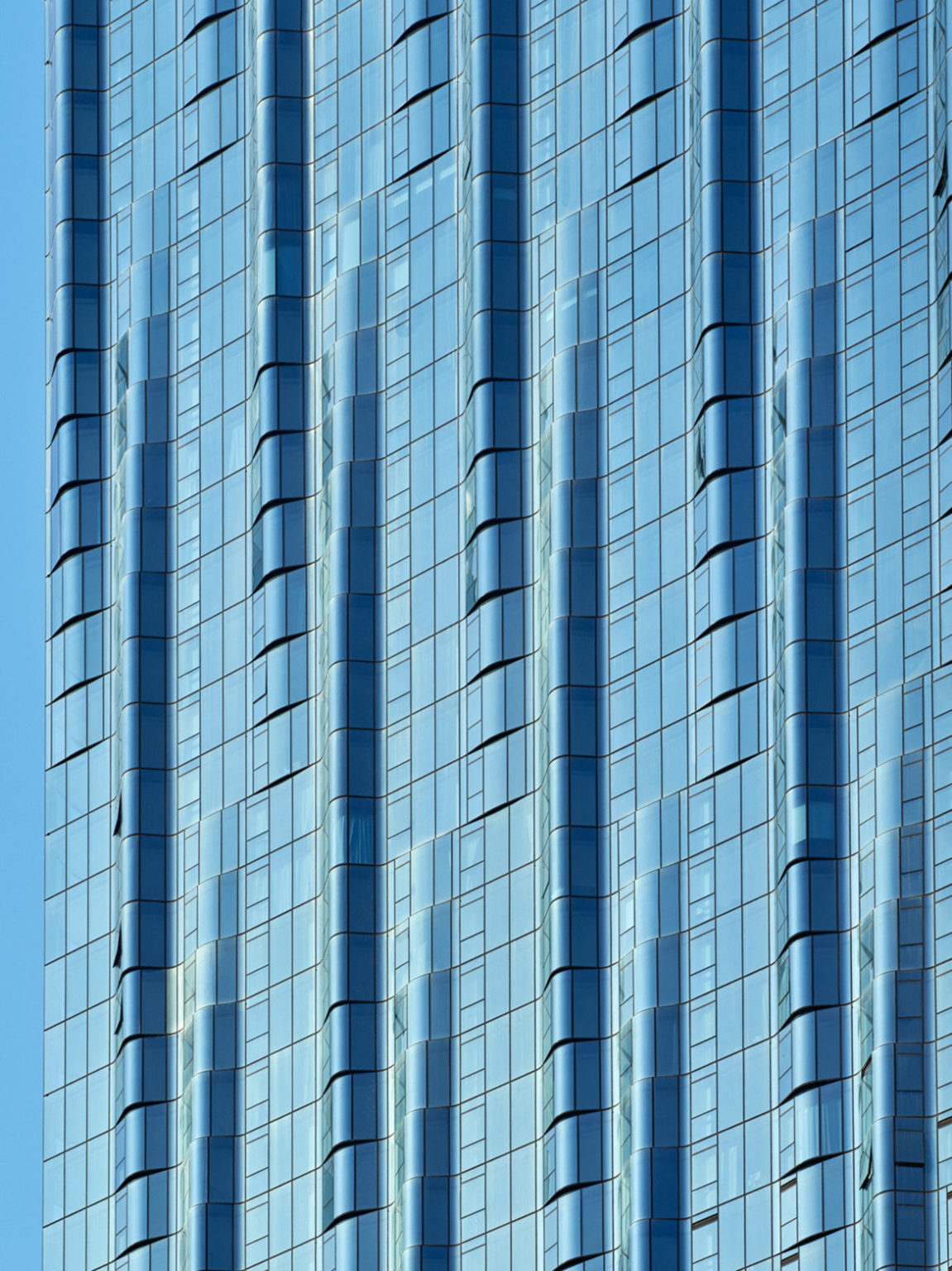 Elenberg Fraser's undulating facade on 380 Lonsdale | Indesign