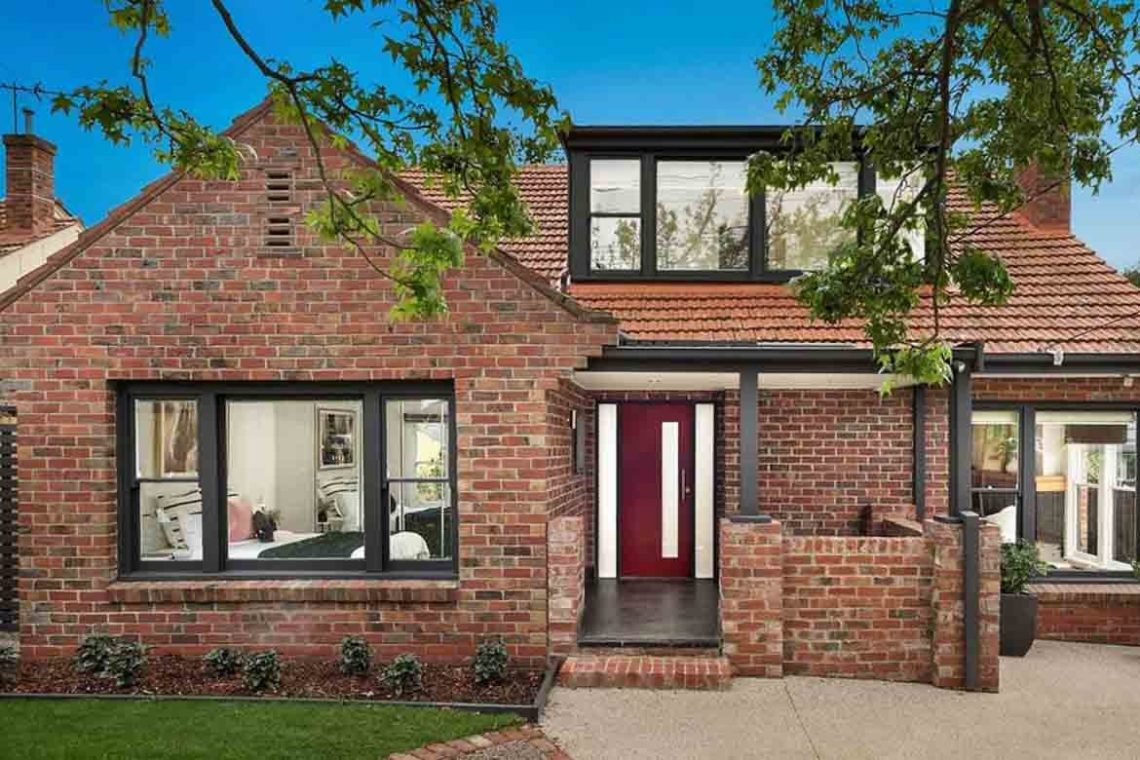 House Facade Ideas: 7 Best Home Facade Designs & Options
