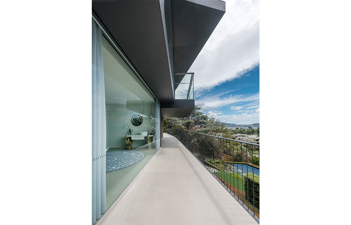 MAXIMUM Aster Large Format Porcelain Panels | IndesignLive Collection