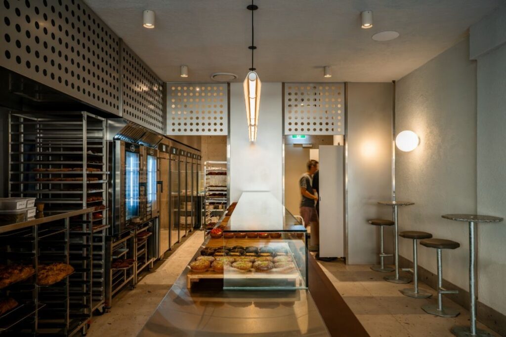 Shadow Baking by Sans-Arc Studio