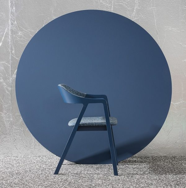 Finding freedom in simplicity – Billiani’s Layer chair | IndesignLive