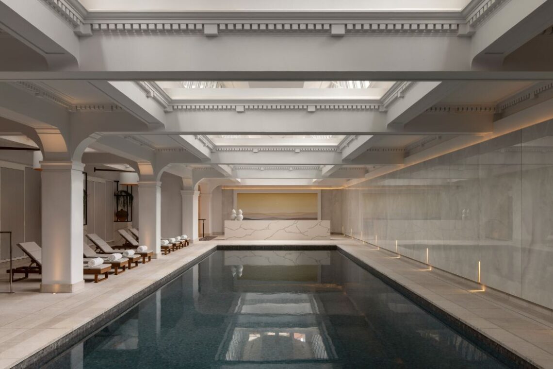 Tour the luxurious yet comfortable interiors of Capella by BAR Studio ...