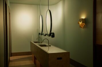 Byron Bay - Comma Byron | IndesignLive