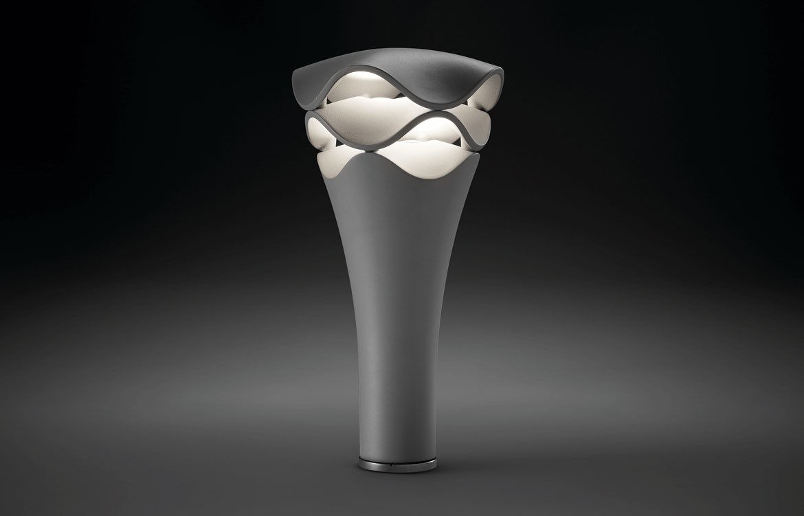 Cornet B/52 Outdoor | Special Lights | Indesignlive The Collection