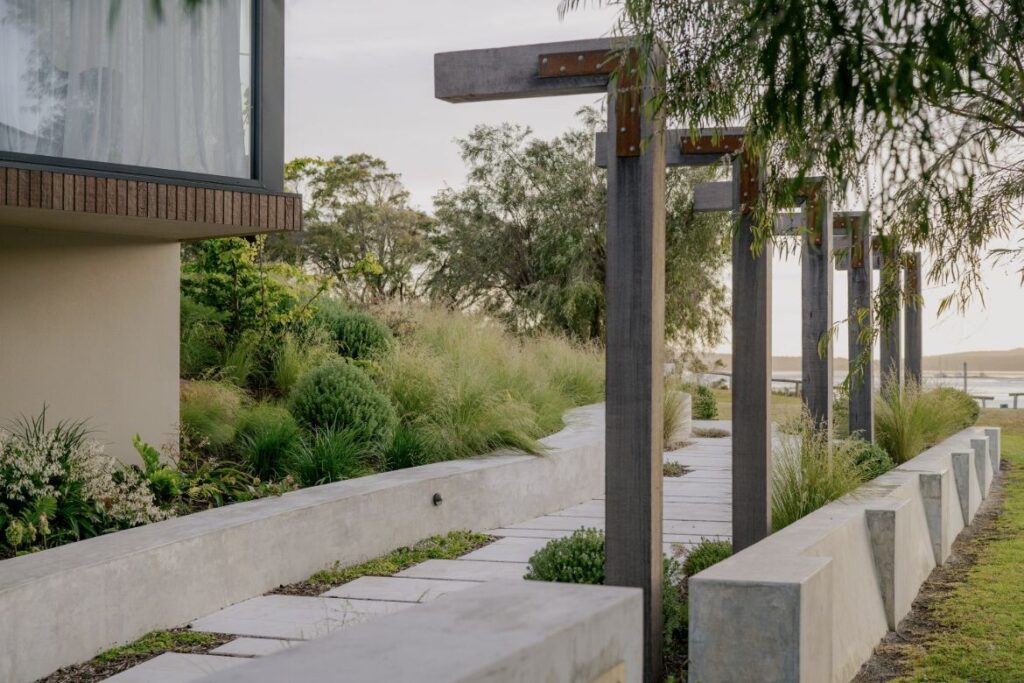 DRIFT Landscape Studio - Emu Point Retreat | IndesignLive