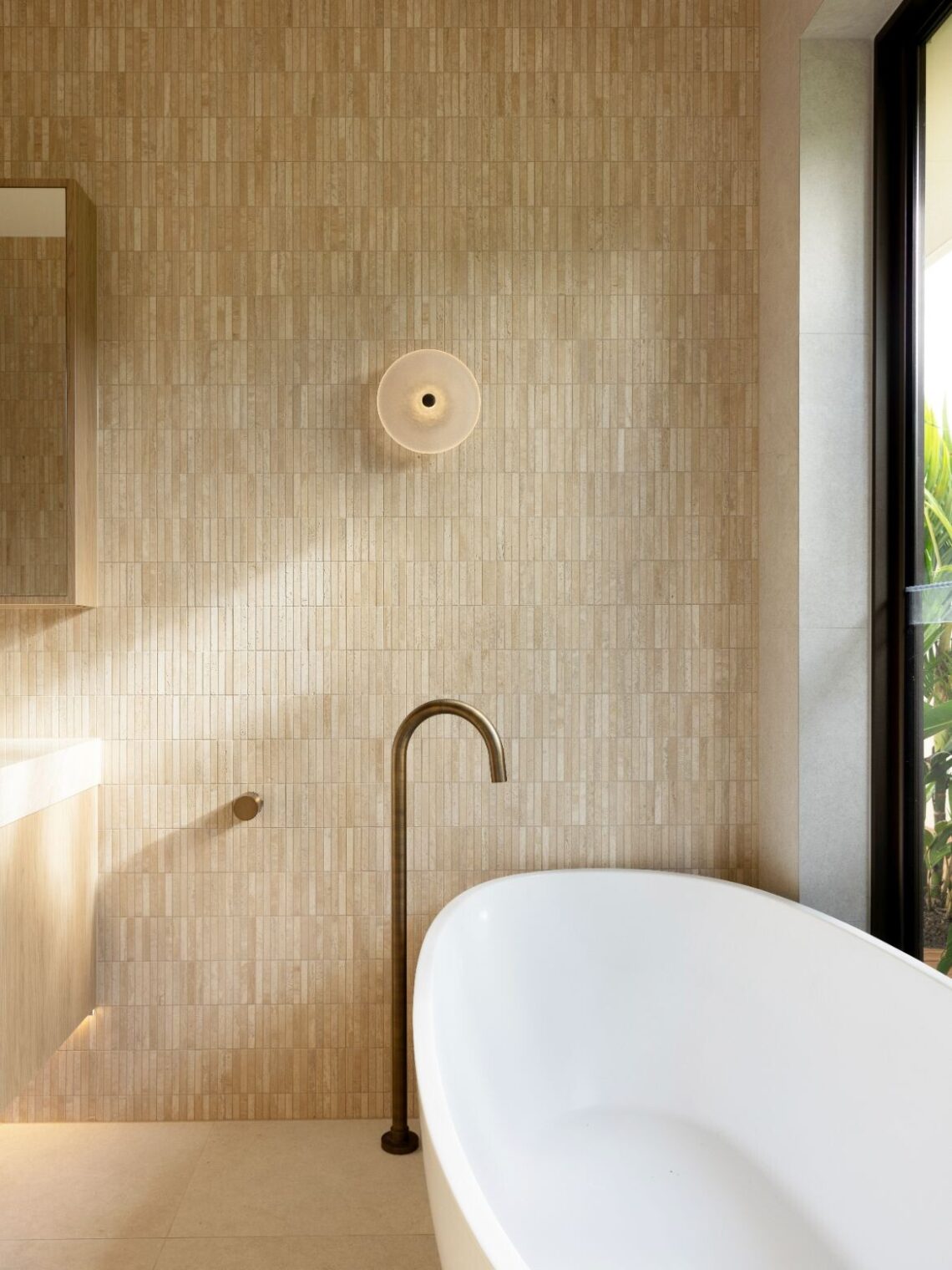 The Photographers - Louise Roche | IndesignLive