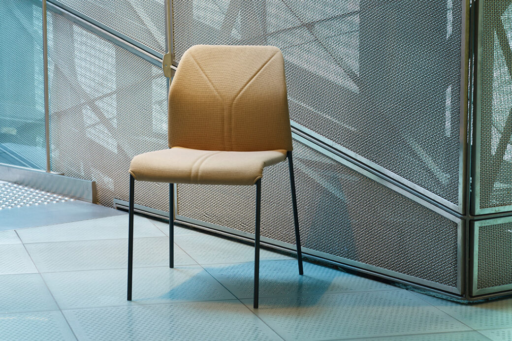 For Art's Sake: The Gallery Chair by Chris Connell for Schiavello ...
