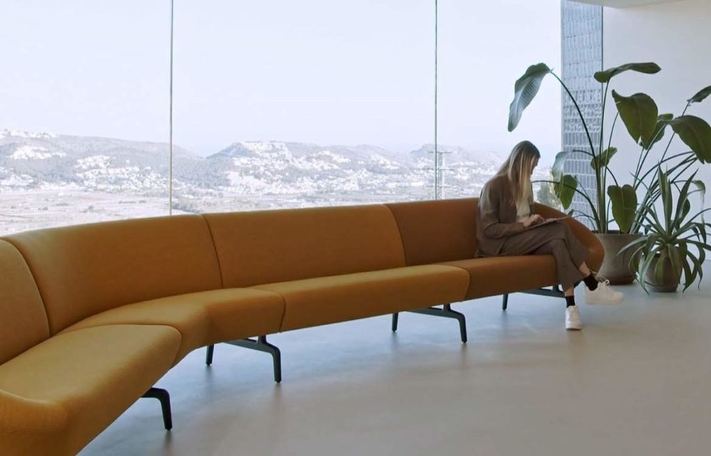 Giro Soft by Andreu World - KE-ZU | IndesignLive