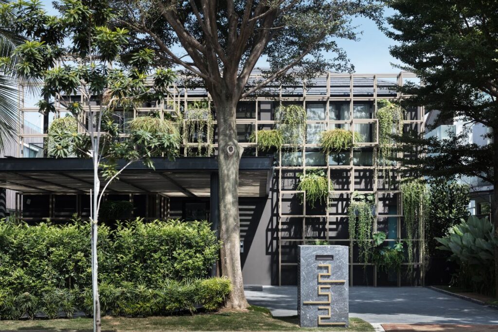 Living Grid House uses window boxes and plants as a clever solution to ...