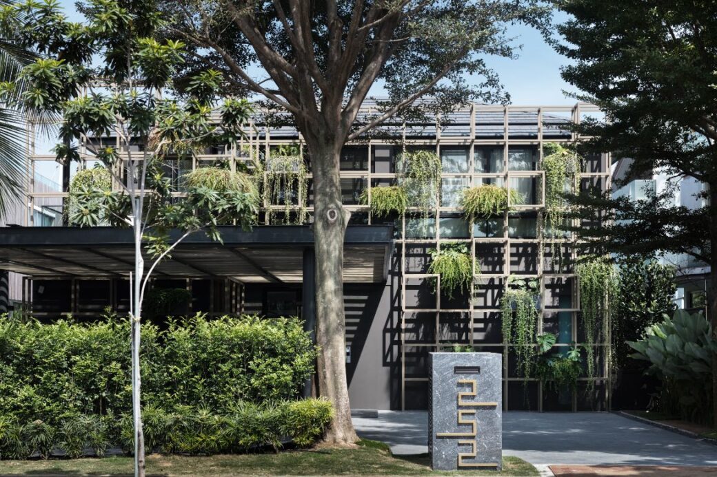 Living Grid House uses window boxes and plants as a clever solution to ...