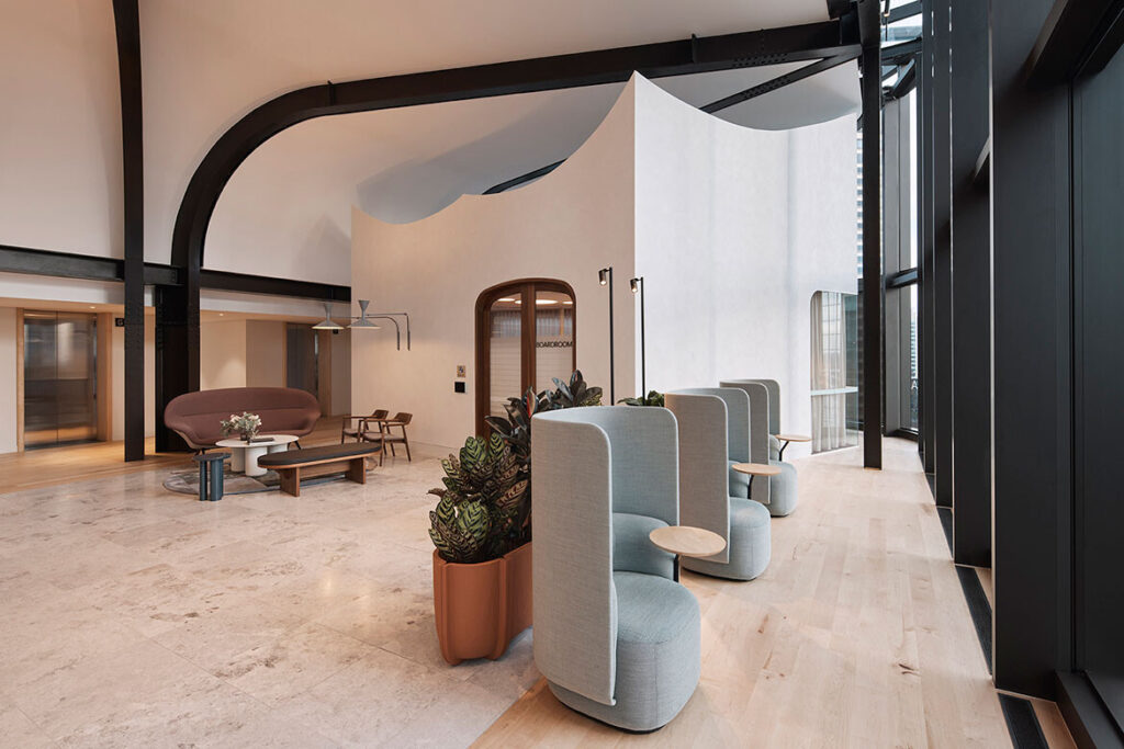 The Crown and the Canopy - Hammond Studio | IndesignLive