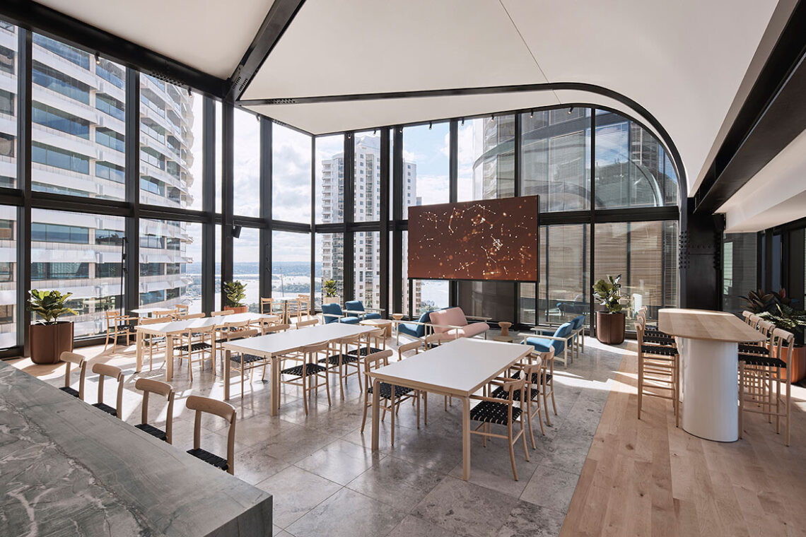 The Crown and the Canopy - Hammond Studio | IndesignLive