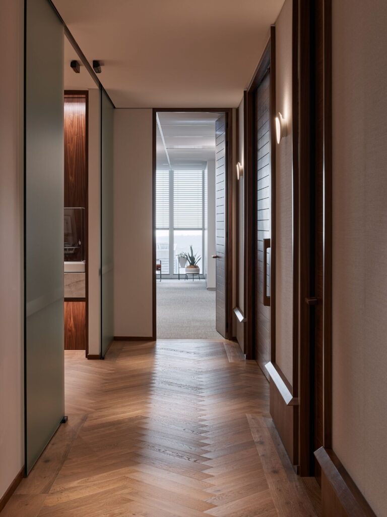 Hammond Studio - Executive Office | IndesignLive