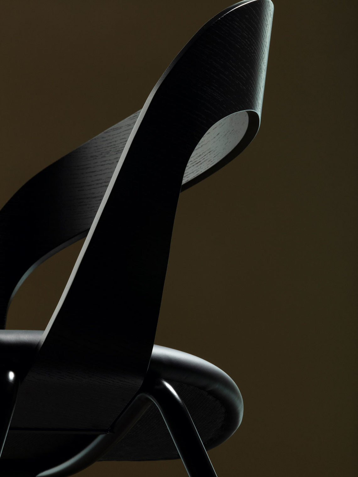 Adam Cornish and Cantarutti's new chair collaboration | IndesignLive