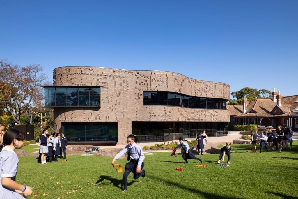Investigating biophilia in contemporary Australian school design