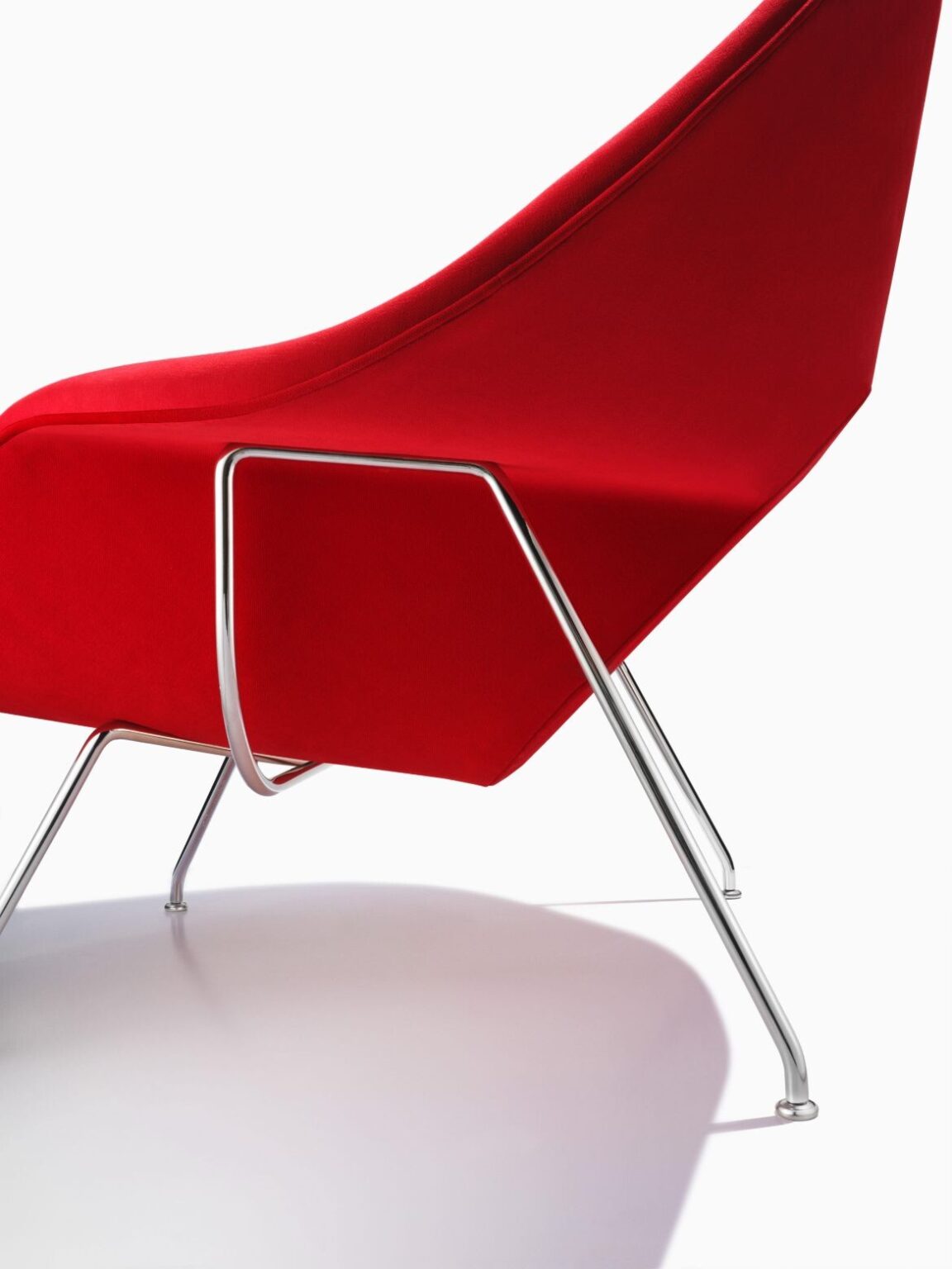 The story of Eero Saarinen on the 75th anniversary of his Womb Chair ...