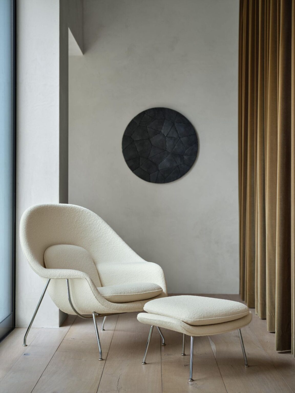 The story of Eero Saarinen on the 75th anniversary of his Womb Chair ...