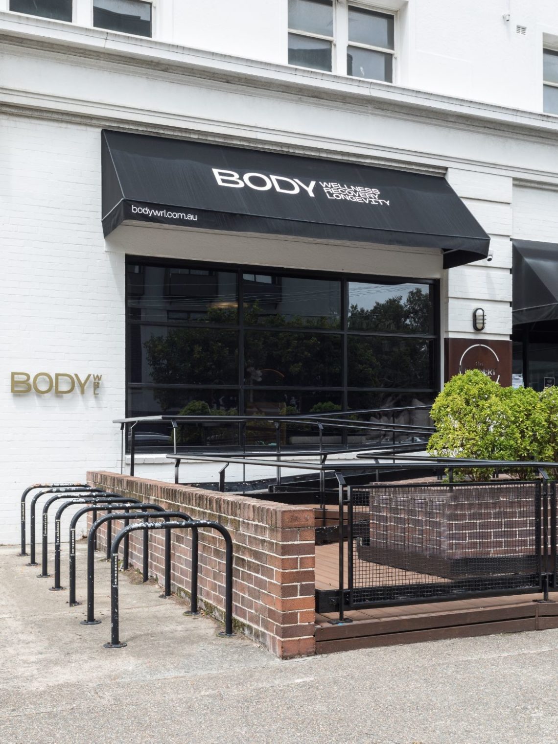 X + O - Body WRL | IndesignLive