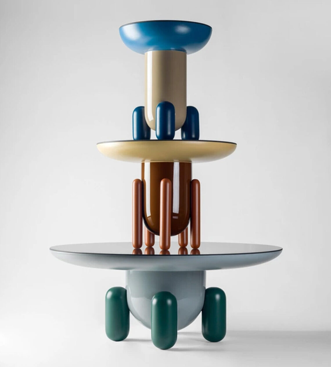 Design that moves: furniture, lighting and accessories that elevate the ...