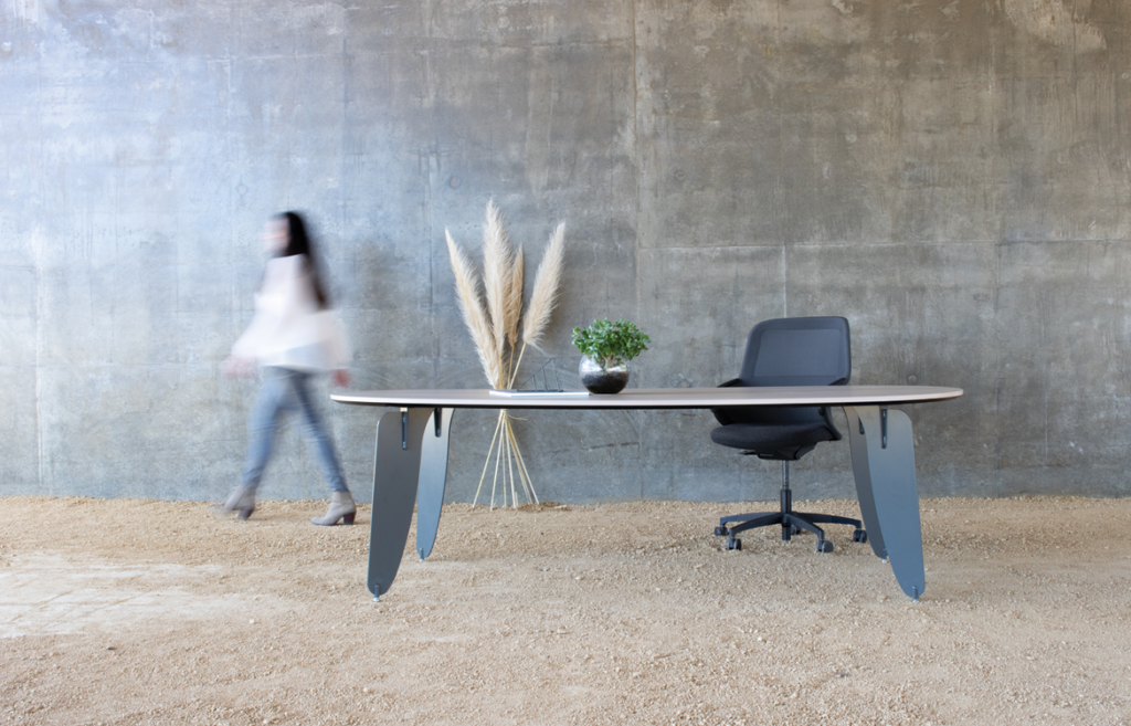 NEW LEAF table - Klaro Industrial Design | IndesignLive