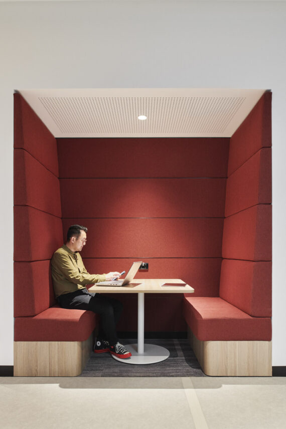 Inside HDR Merlot 2 | IndesignLive