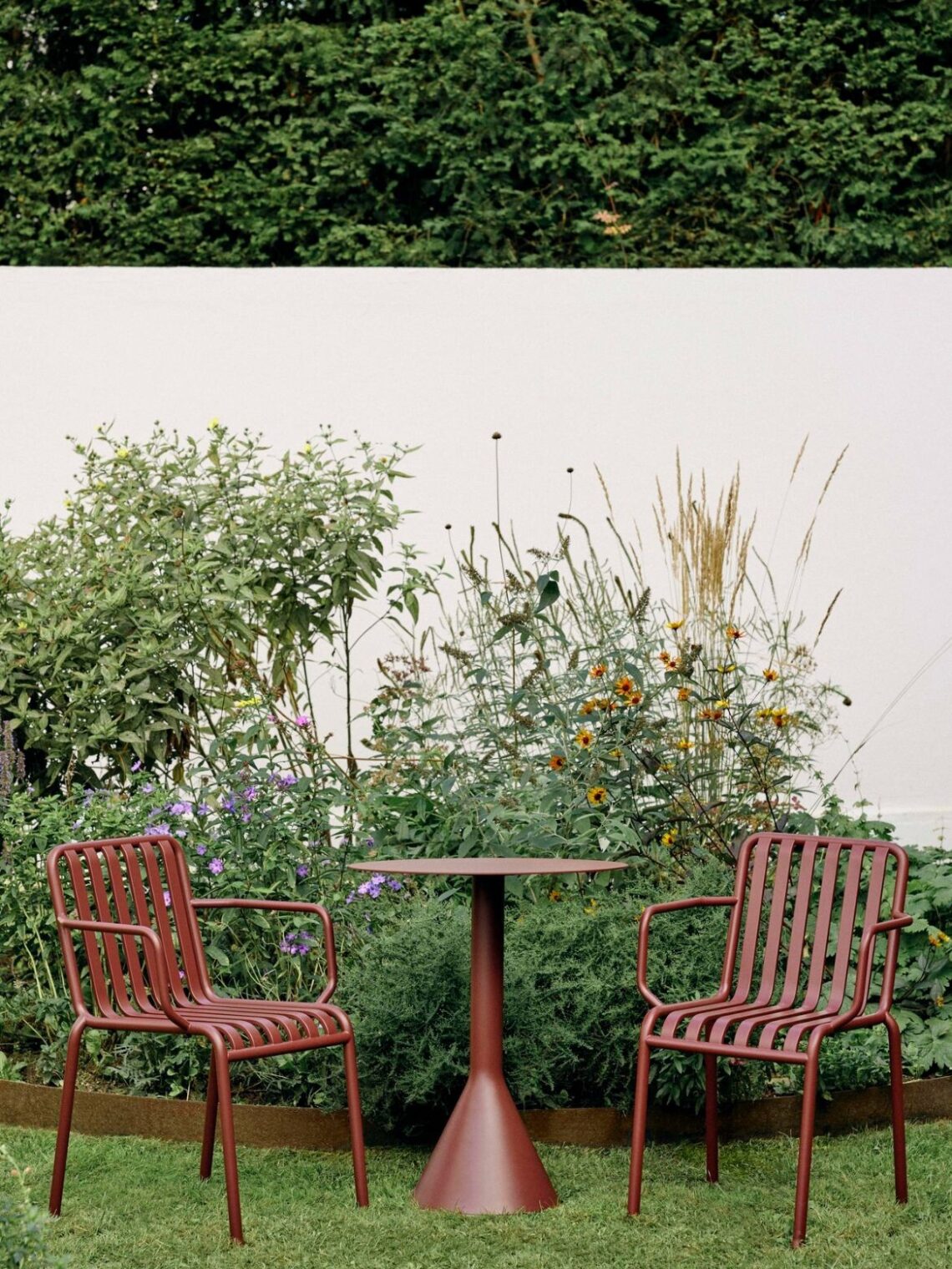 Palissade - A collection of outdoor furniture | IndesignLive