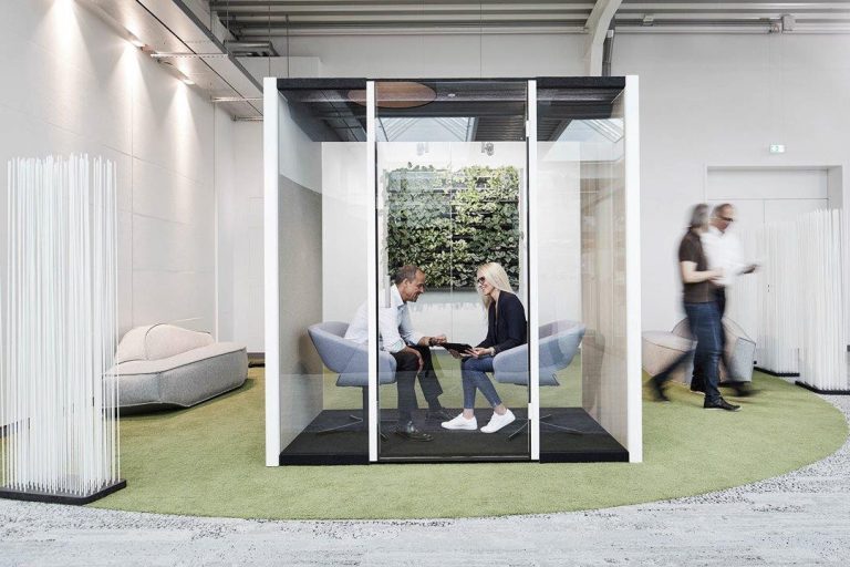 Bosse Telephone - and Dialogue Cube 2.0 | IndesignLive