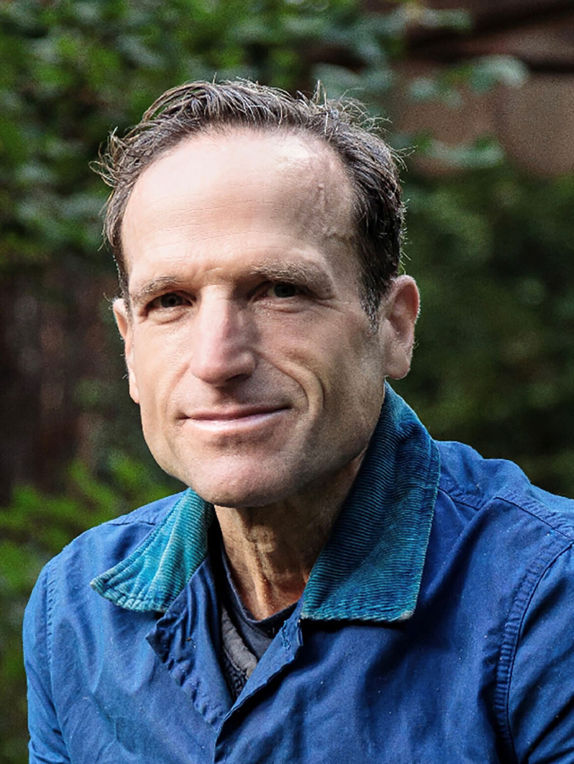 Dr Piers Taylor arrives for Glenn Murcutt Symposium | IndesignLive