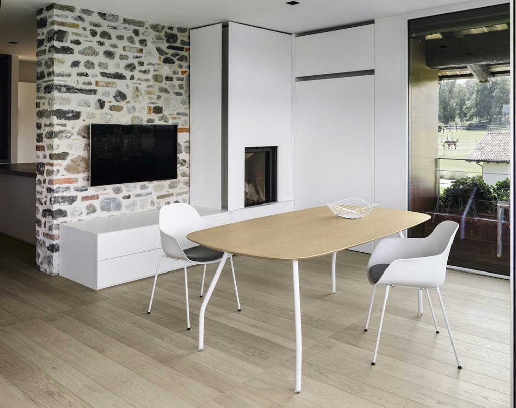 The striking form and comfort of the Pola Round collection | IndesignLive