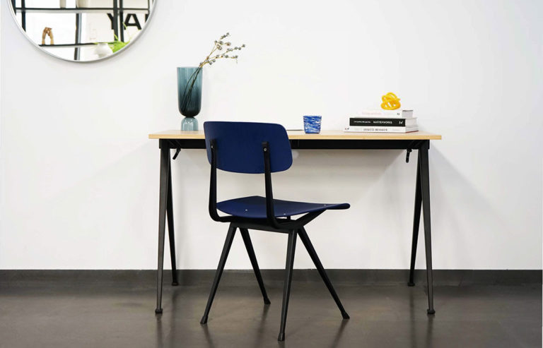 Pyramid Desk 01 - CULT | IndesignLive