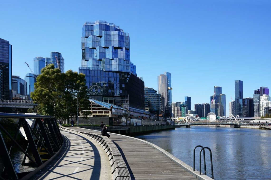 FK - Seafarers Facade | IndesignLive