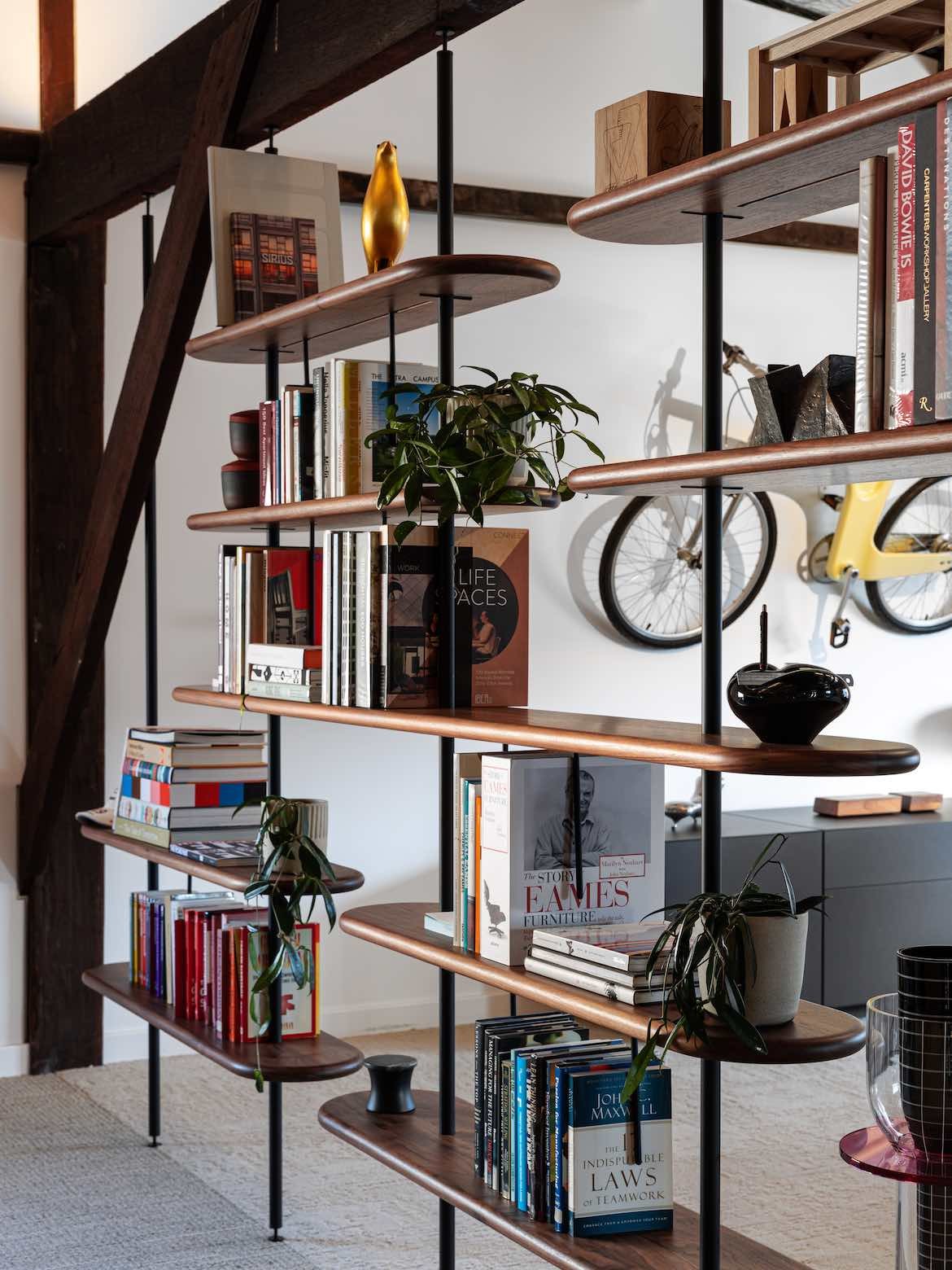 Elan Plus and Skupa by Boris Tošić | IndesignLive