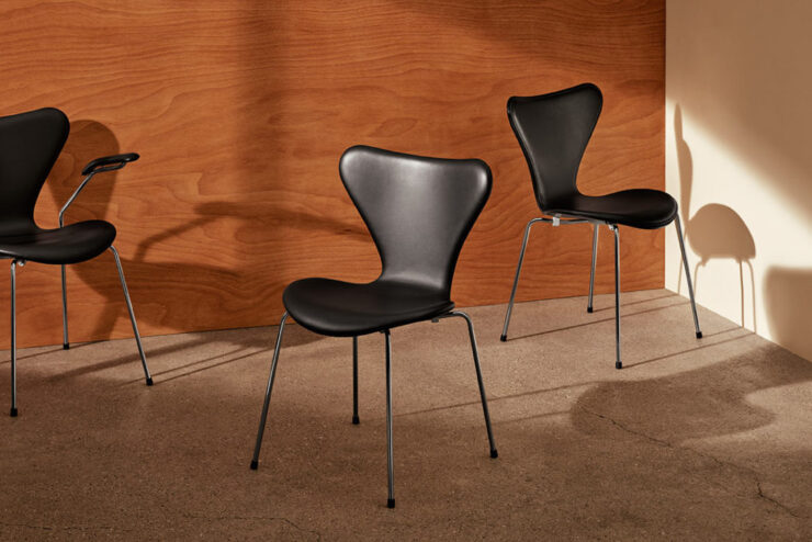 The timeless presence of Fritz Hansen’s Series 7 chair in Essential ...