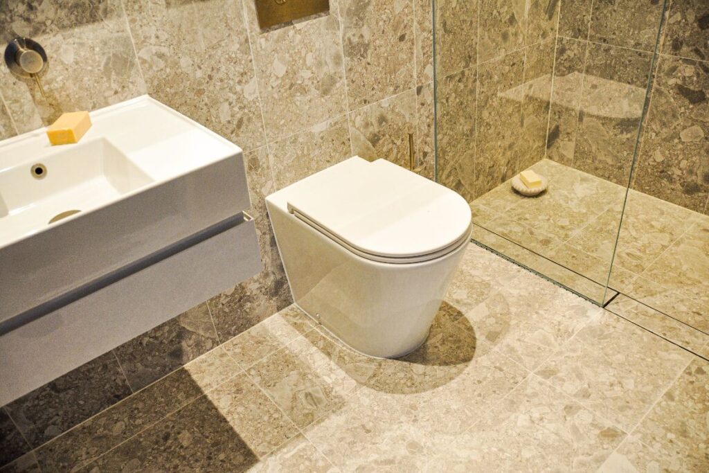 Stormtech 120SCS shower screen support drain | IndesignLive