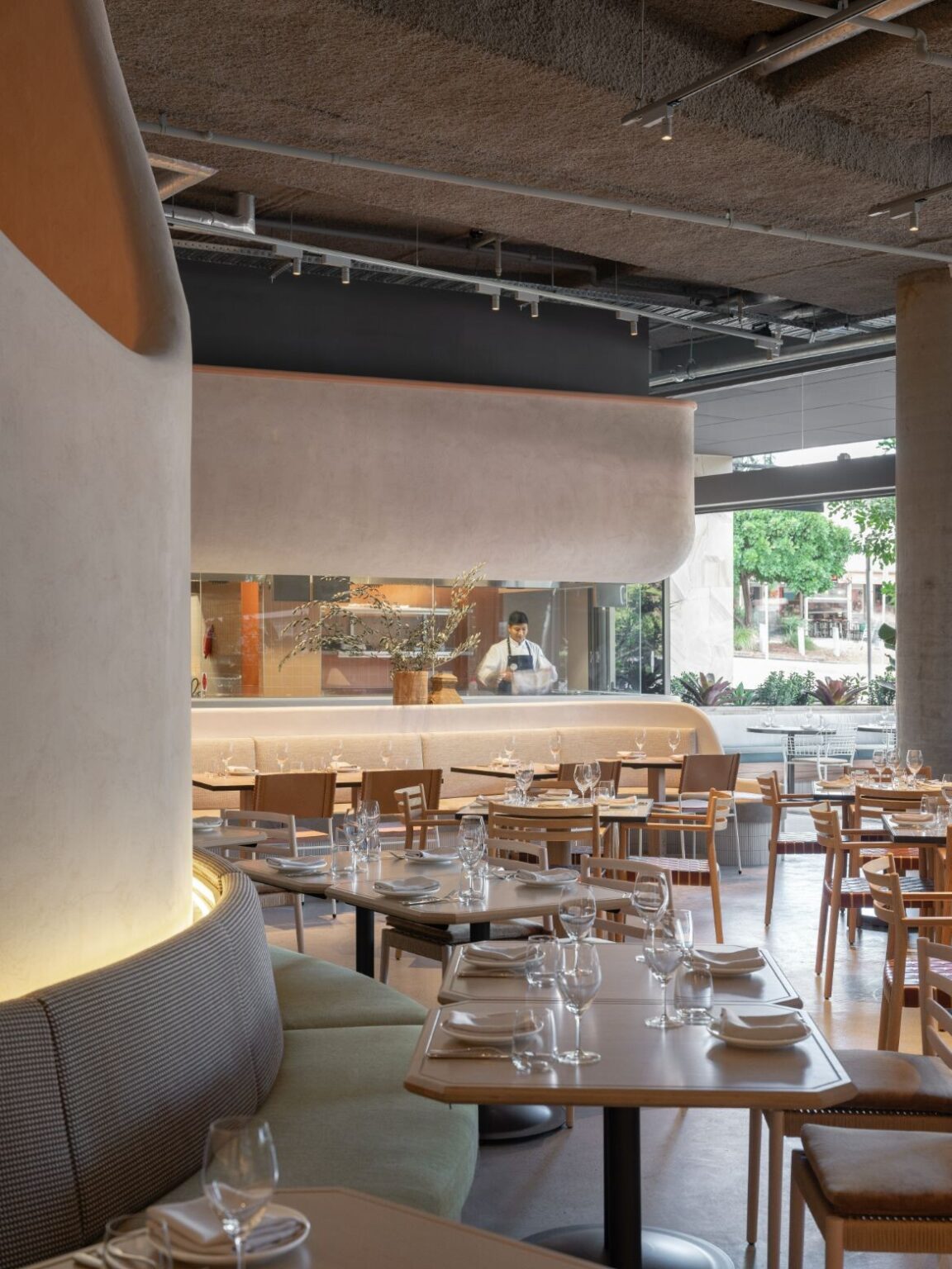 Luchetti Krelle - Hurricane’s Grill & Bar | IndesignLive