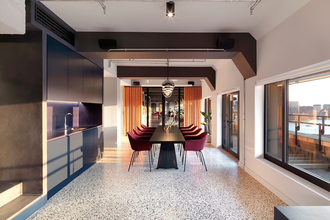 Grown-up co-working by Universal Design Studio | IndesignLive