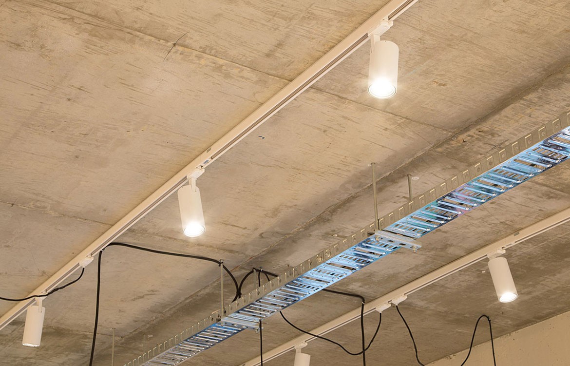 Kobe Track Light | Unios | IndesignLive Collection Design Product