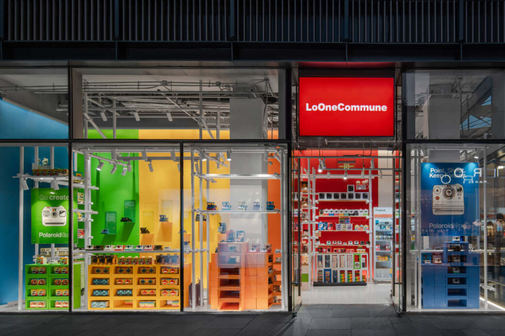 Polaroid pop-up store: A spectrum of colours with an instant charm ...