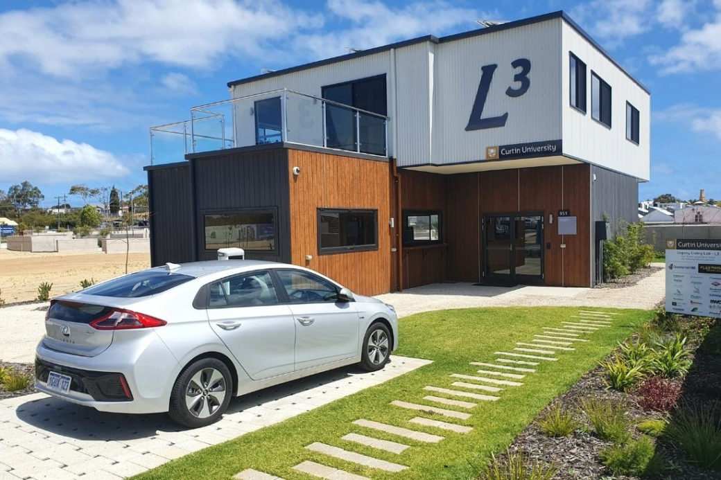 Motorised Roller Blinds prove their worth at L3 Lab | IndesignLive