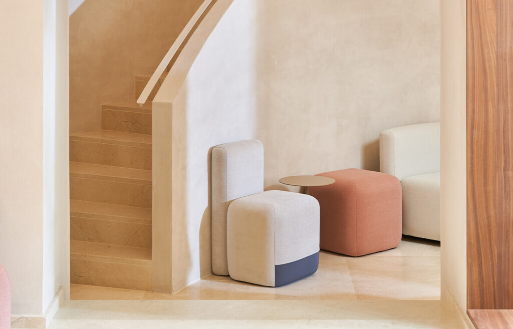 Season Chair - Space | IndesignLive