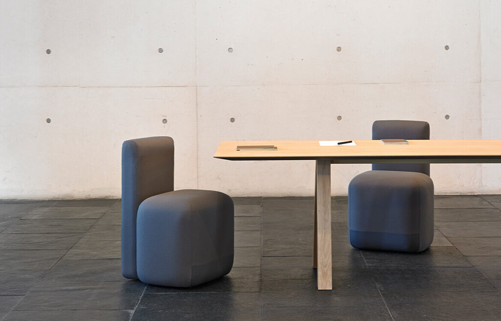 Season Chair - Space | IndesignLive